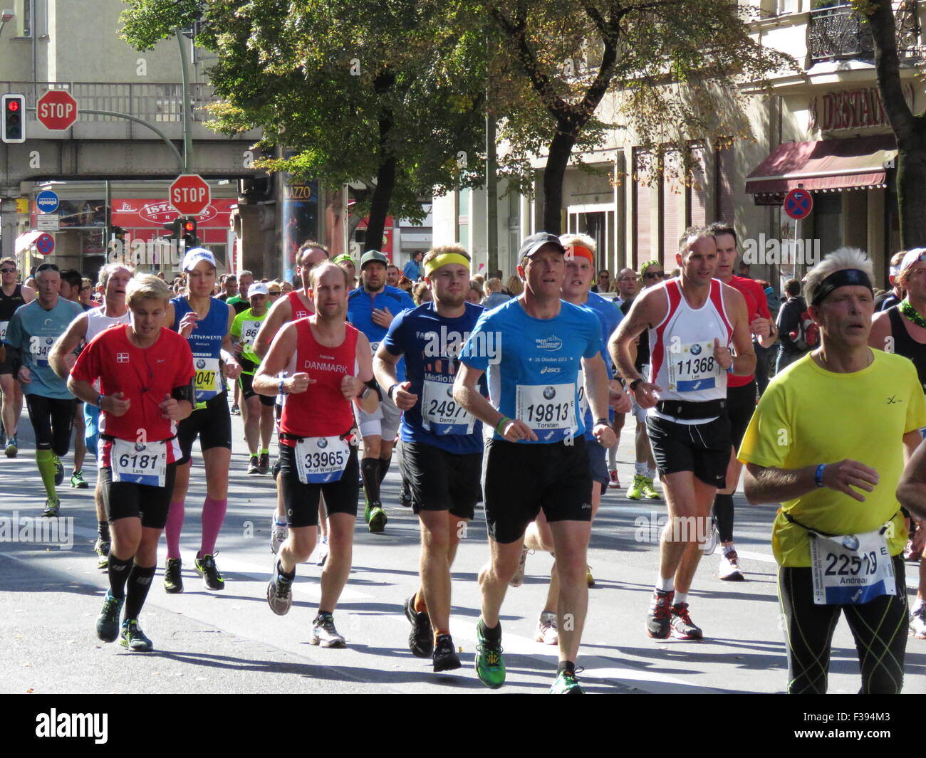 BMW Berlin Marathon 2015 athletes running Stock Photo - Alamy
