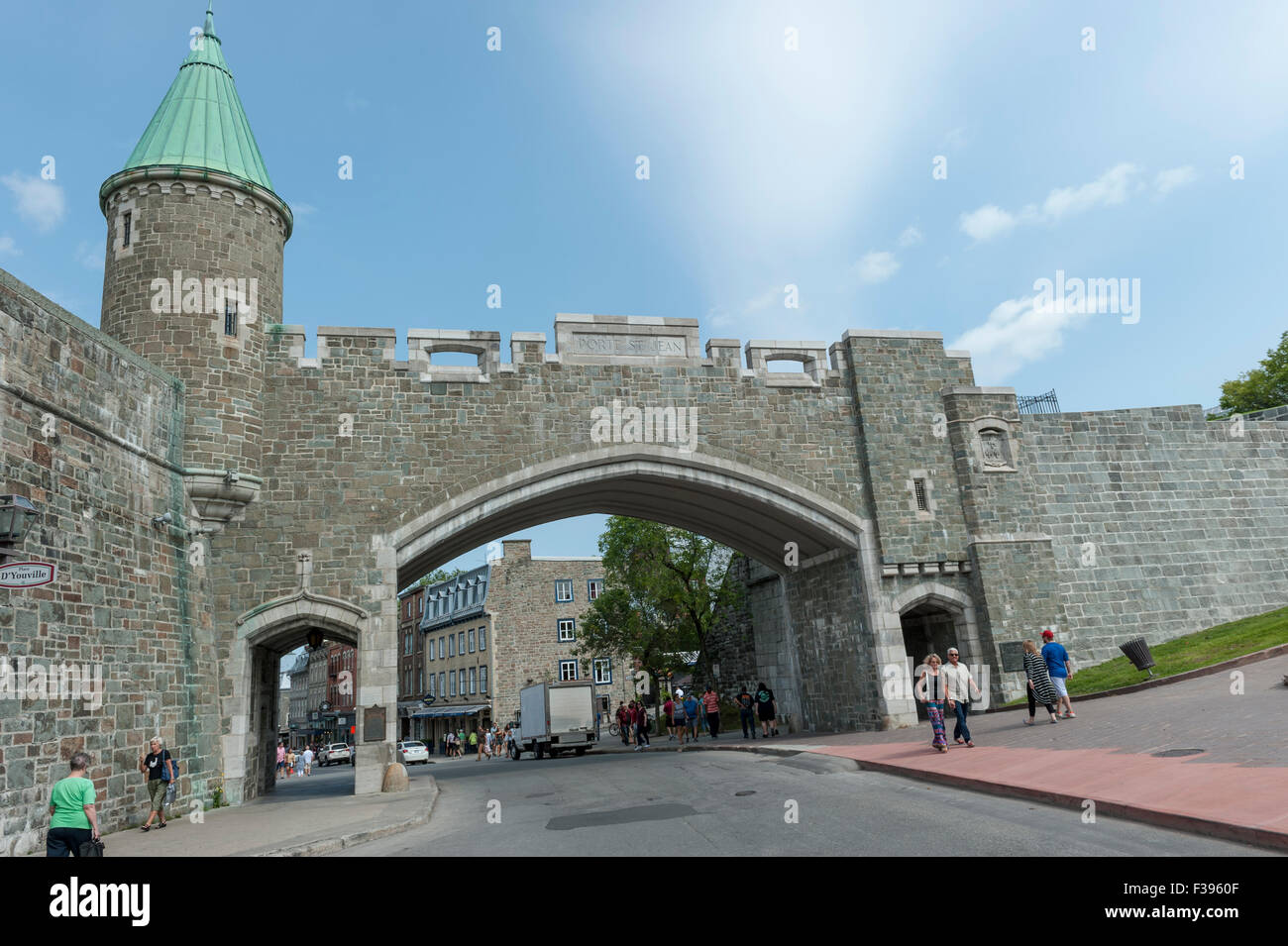 Porte images hi-res stock photography and images - Alamy