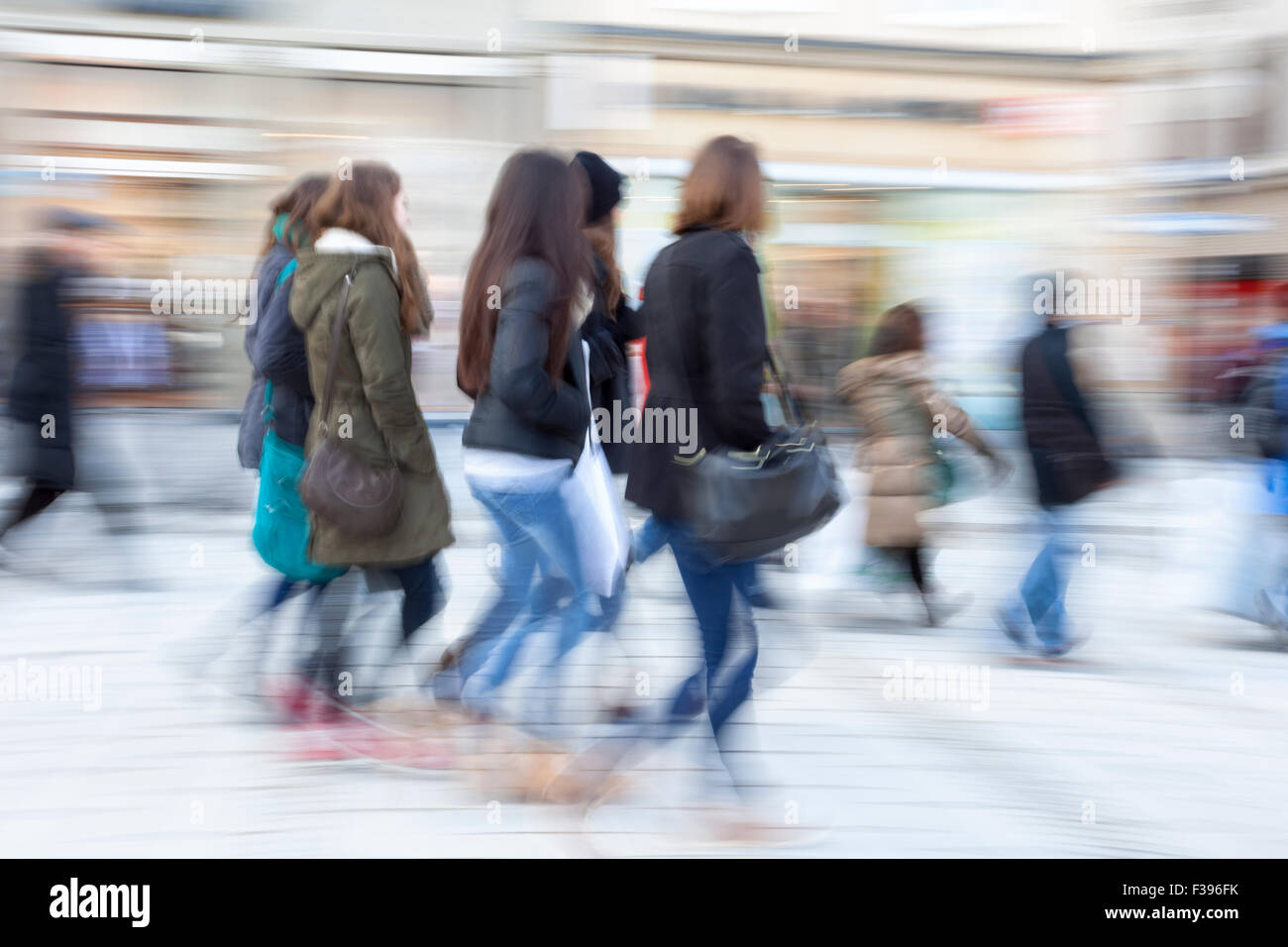 Moving crowd motion blur hi-res stock photography and images - Alamy