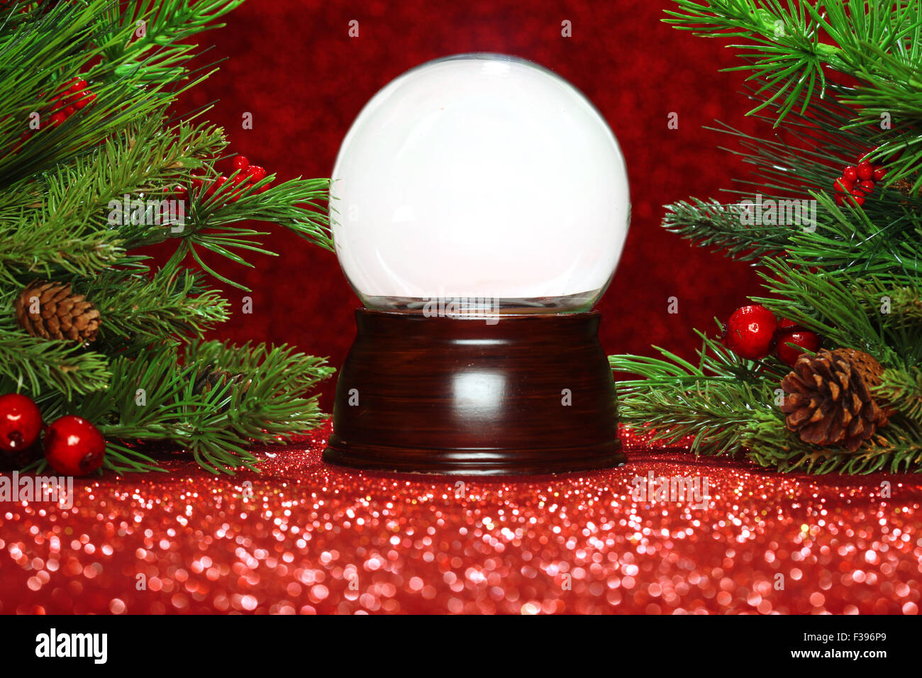 Empty christmas tree hi-res stock photography and images - Alamy