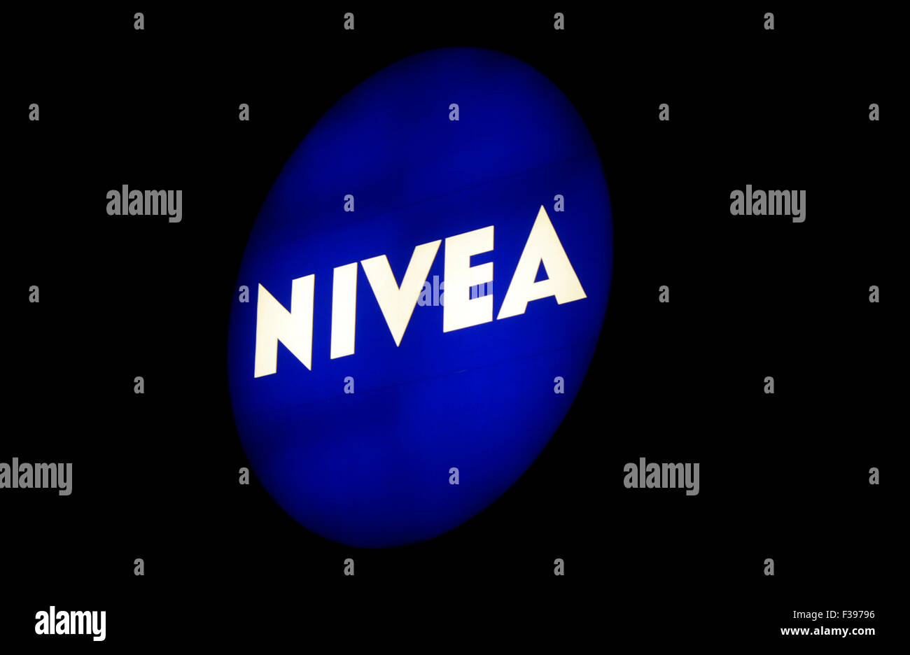 Nivea Logo 2022