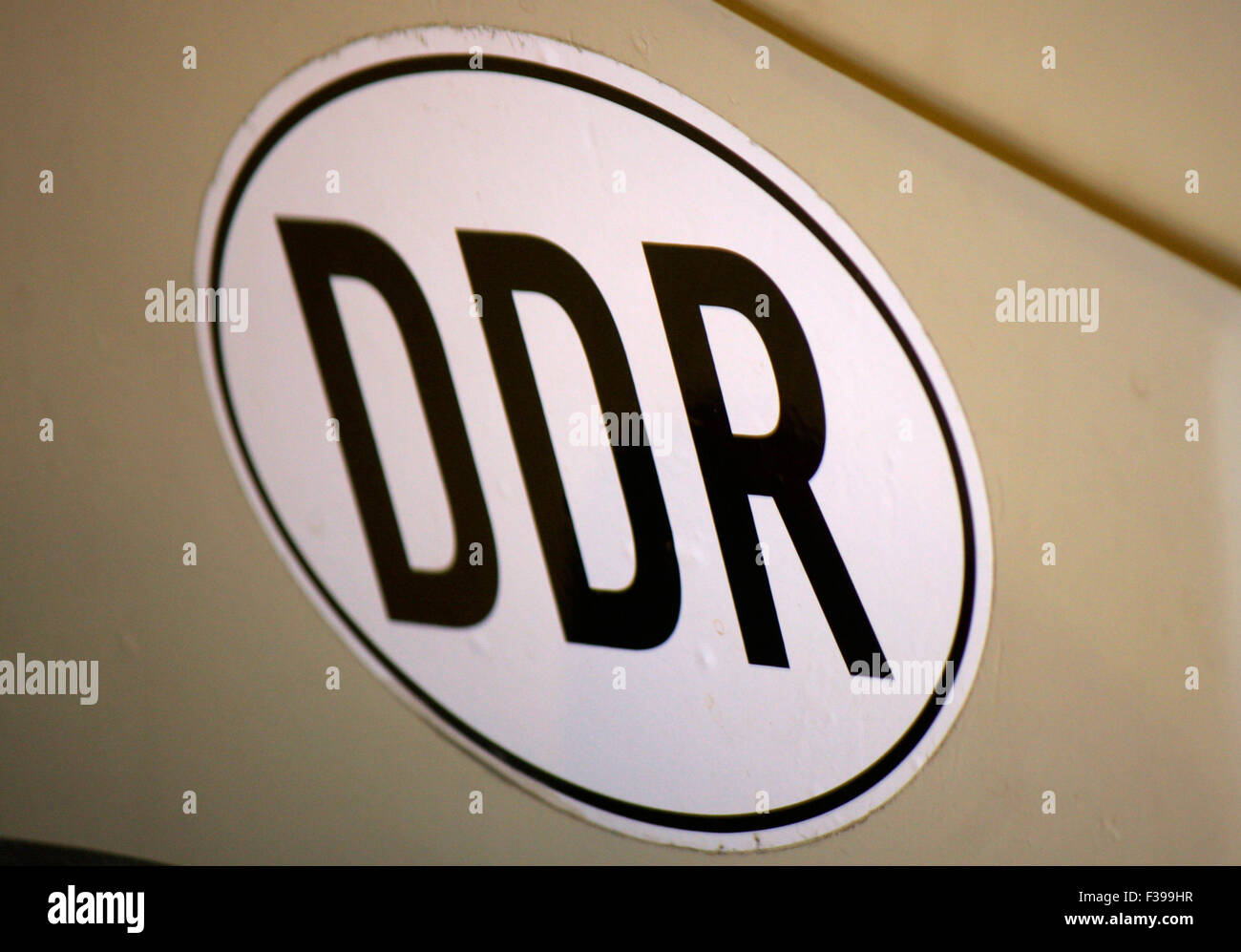 Ddr Symbol Stock Photos & Ddr Symbol Stock Images - Alamy