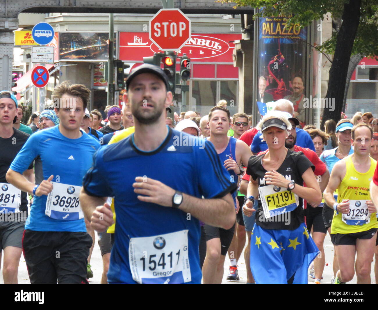 BMW Berlin Marathon 2015 athletes running Stock Photo - Alamy