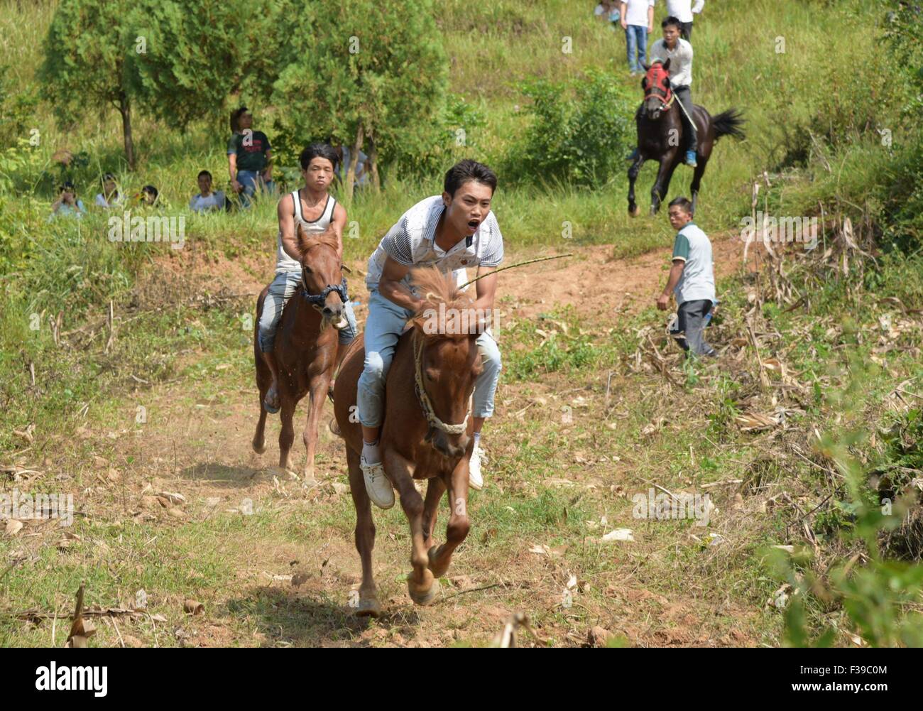 Sandu, China's Guizhou Province. 2nd Oct, 2015. People of Shui ethnic ...