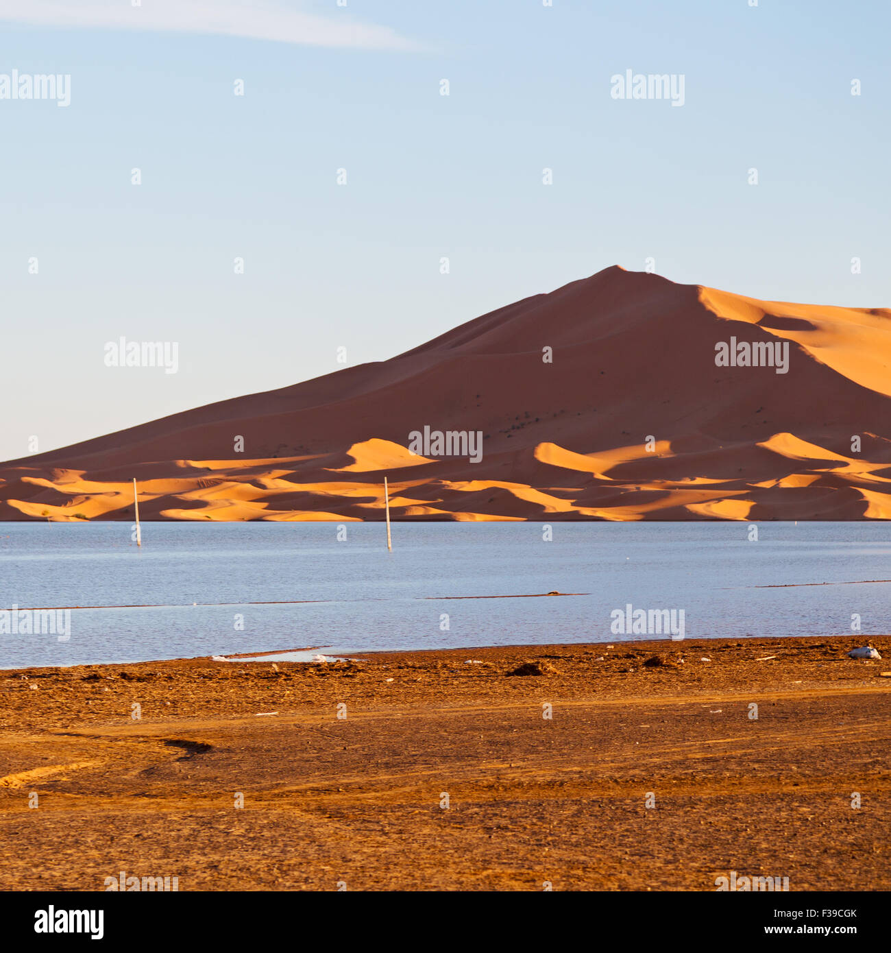sunshine in the desert of morocco sand and lake dune Stock Photo - Alamy