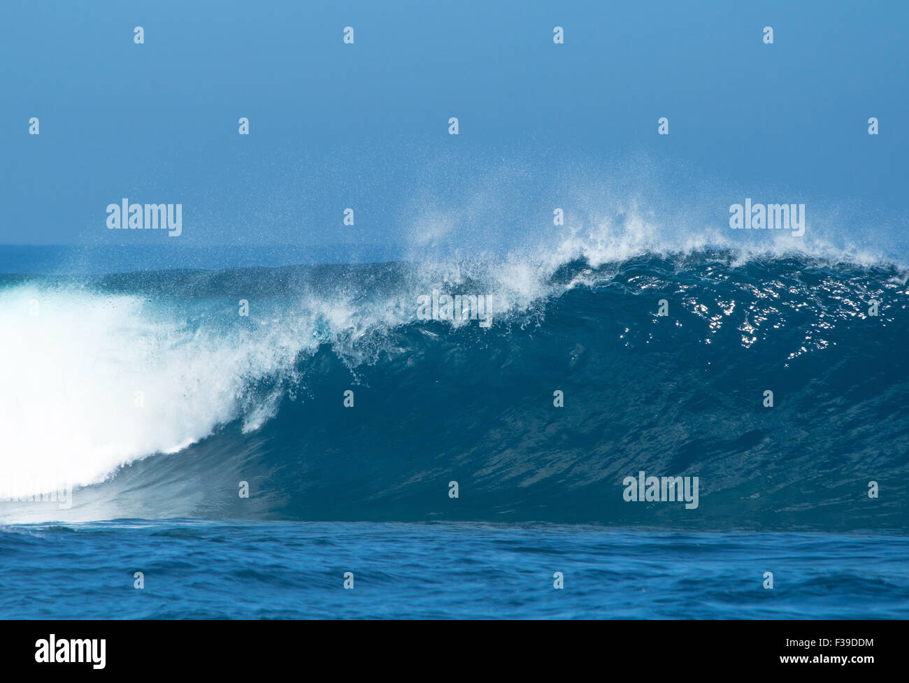 powerful ocean waves breaking natural water background Stock Photo - Alamy