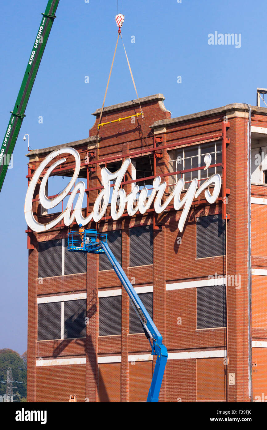 Cadbury chocolate factory hi-res stock photography and images - Alamy