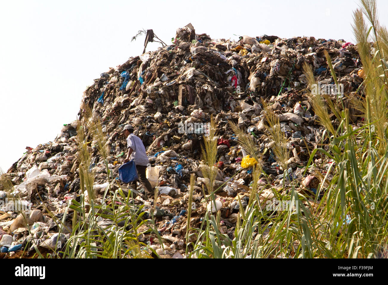 Beirut trash hi-res stock photography and images - Alamy