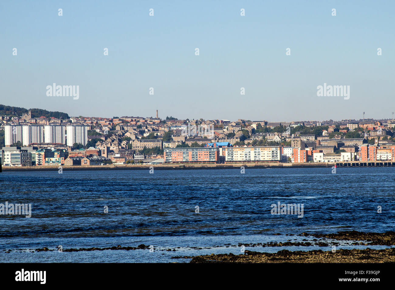 Weather low hi-res stock photography and images - Alamy