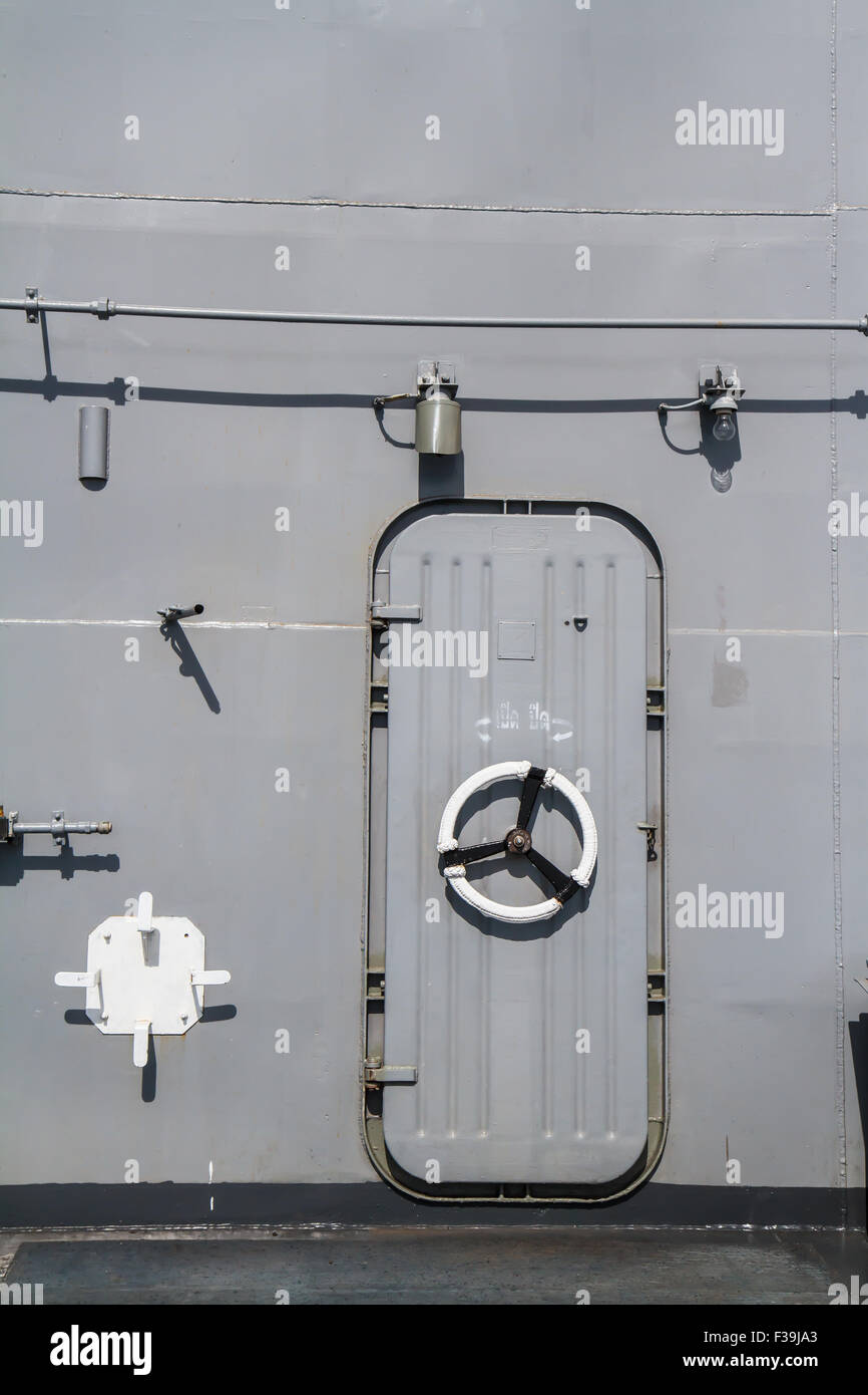 Iron ship door Stock Photo - Alamy