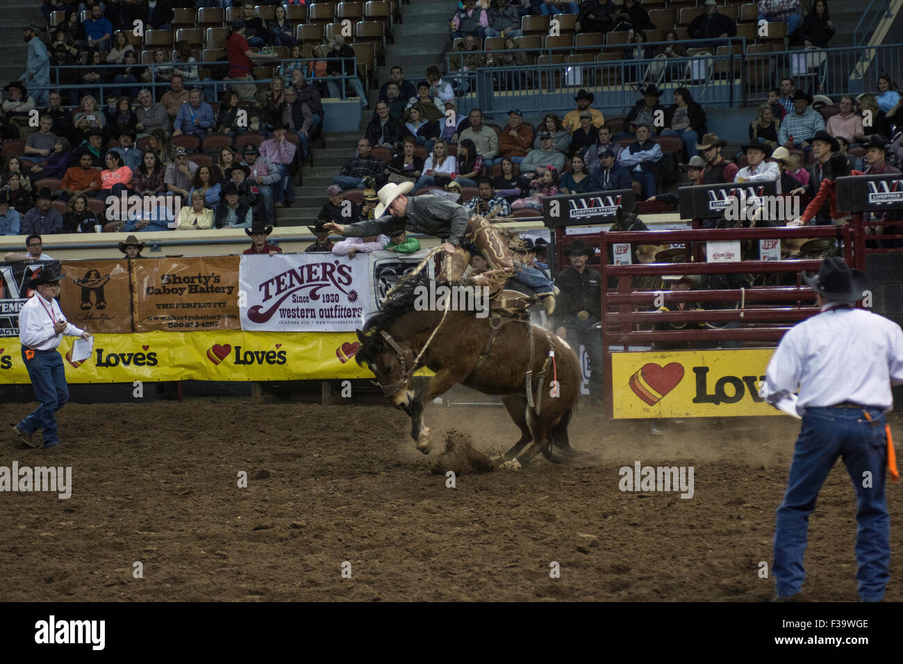 Rodeo cowboy falling off horse hi-res stock photography and images - Alamy