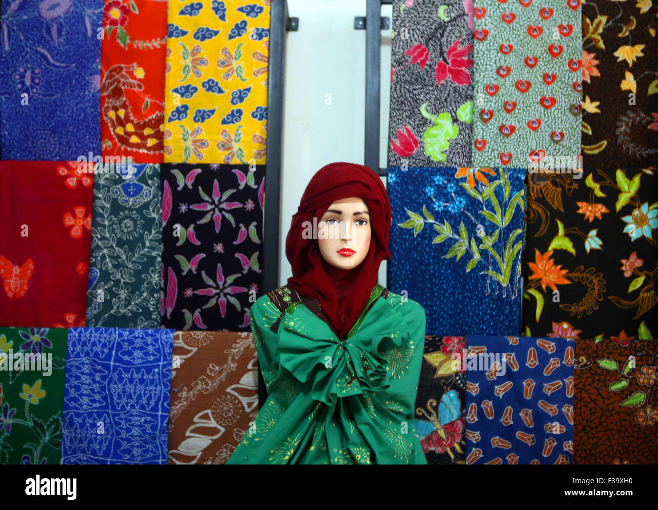 National batik day hi-res stock photography and images - Alamy