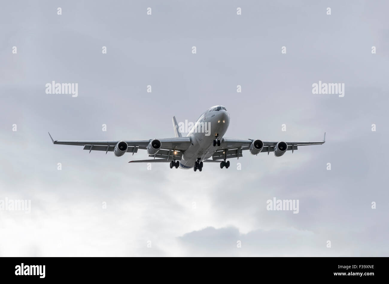 Cubana airlines airplane hi-res stock photography and images - Alamy
