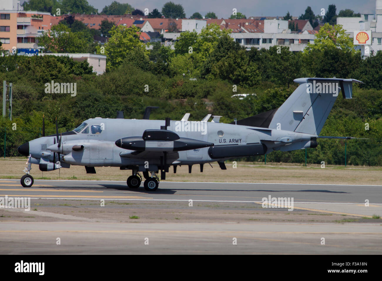 Sigint hi-res stock photography and images - Alamy