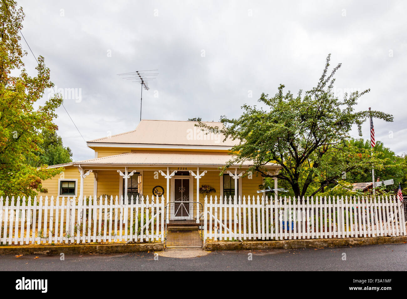 A cute little cottage in Mountain Ranch California Stock Photo - Alamy