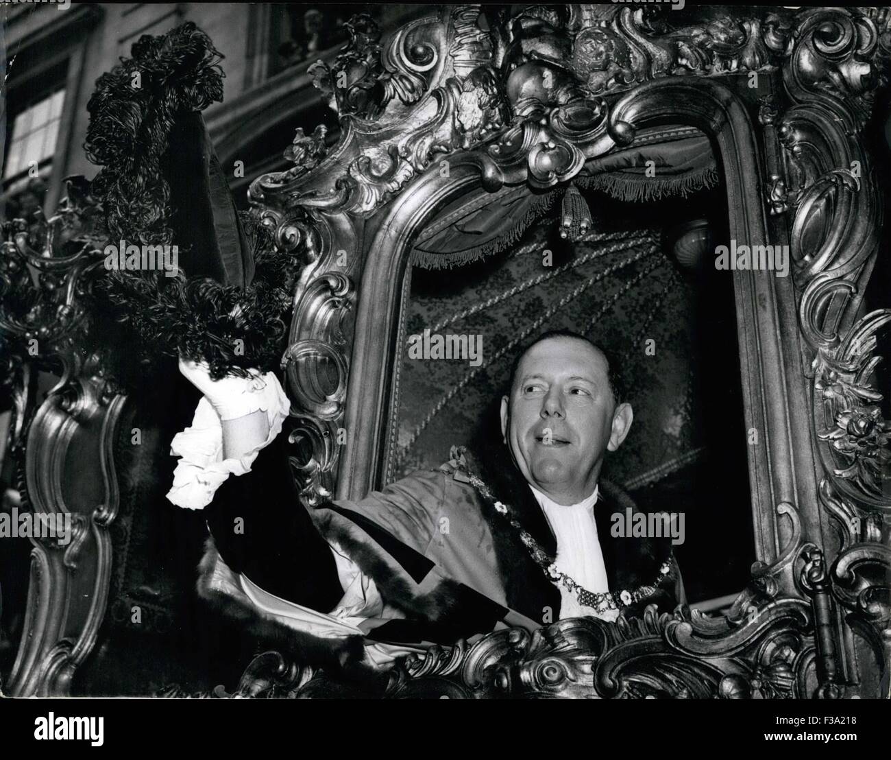 Dec. 26, 1975 - Sir Denys Lowson Lord Mayor © Keystone Pictures USA ...