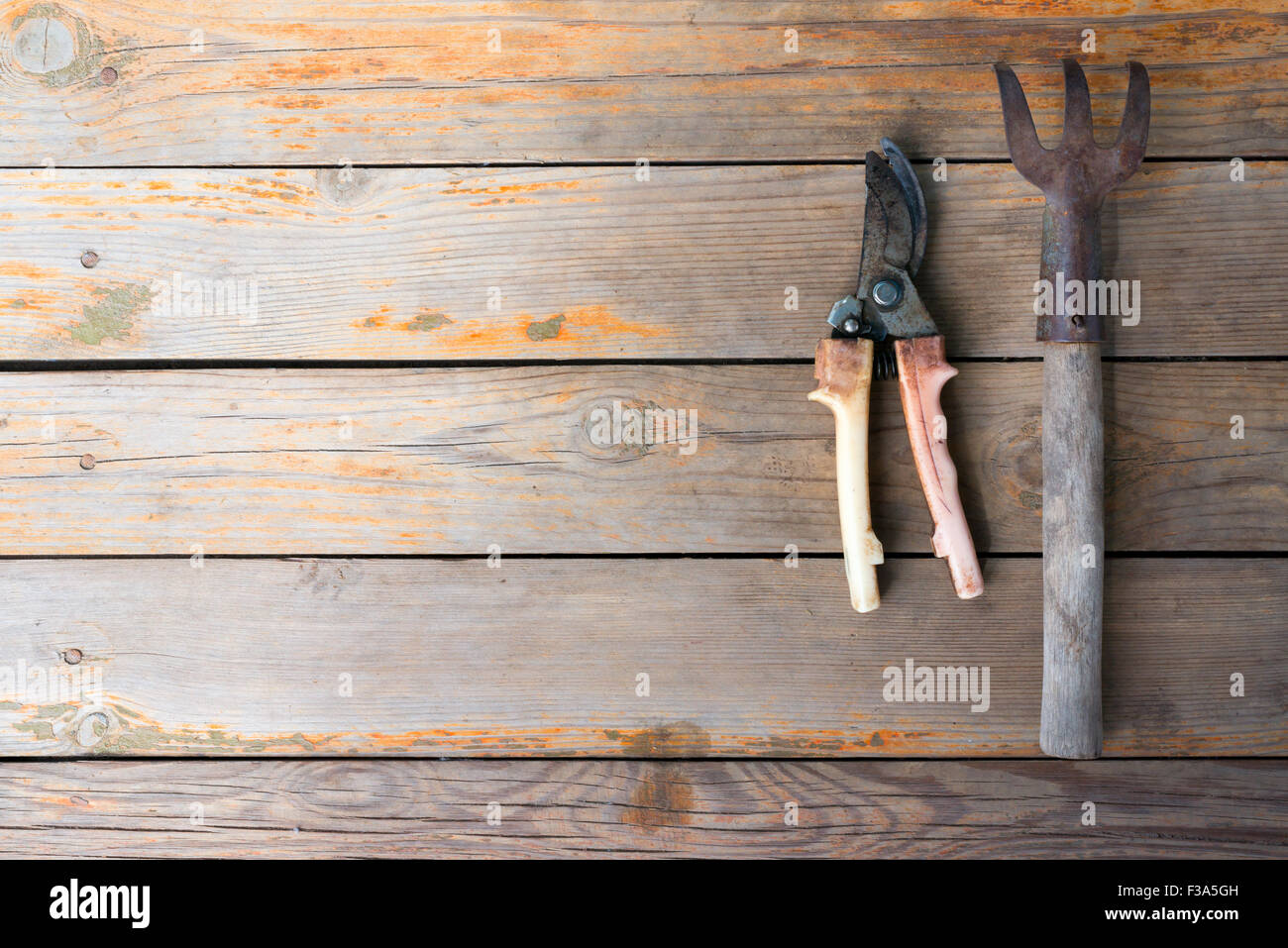 Wooden texture background with tools Stock Photo - Alamy
