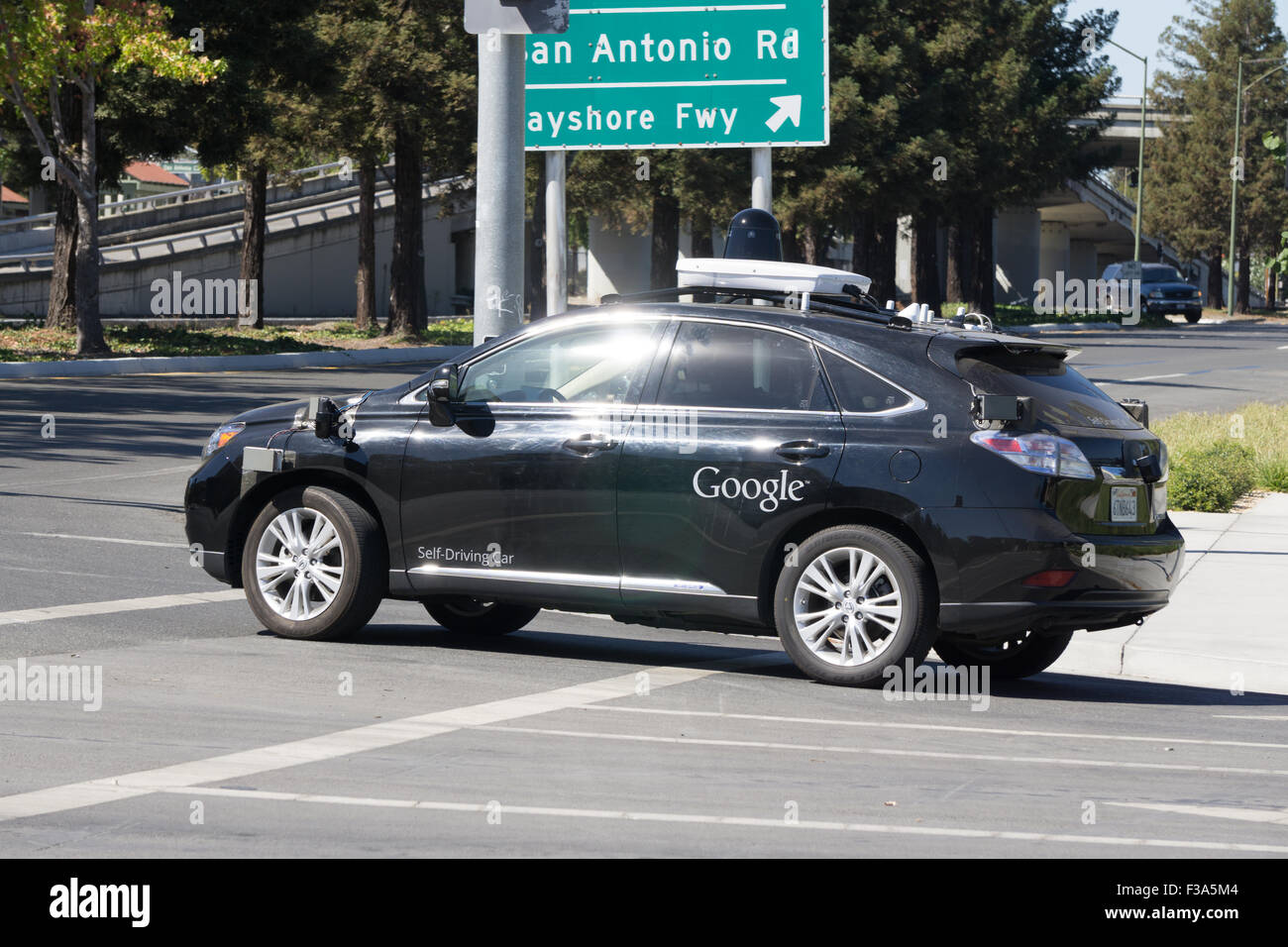 Self driving maps hi-res stock photography and images - Alamy