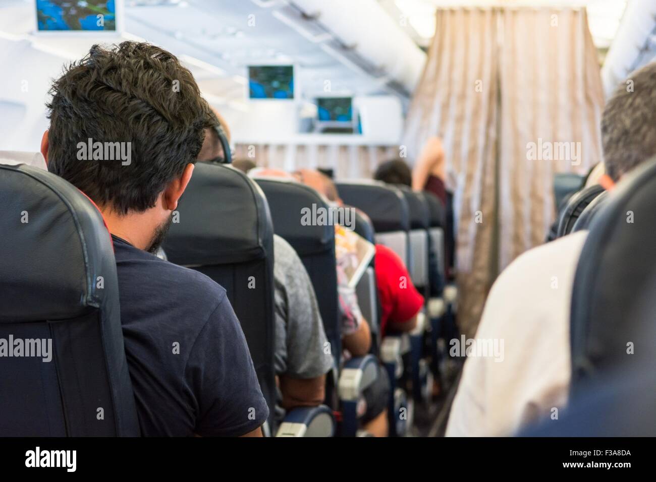 Passanger boarding airplane hi-res stock photography and images - Alamy