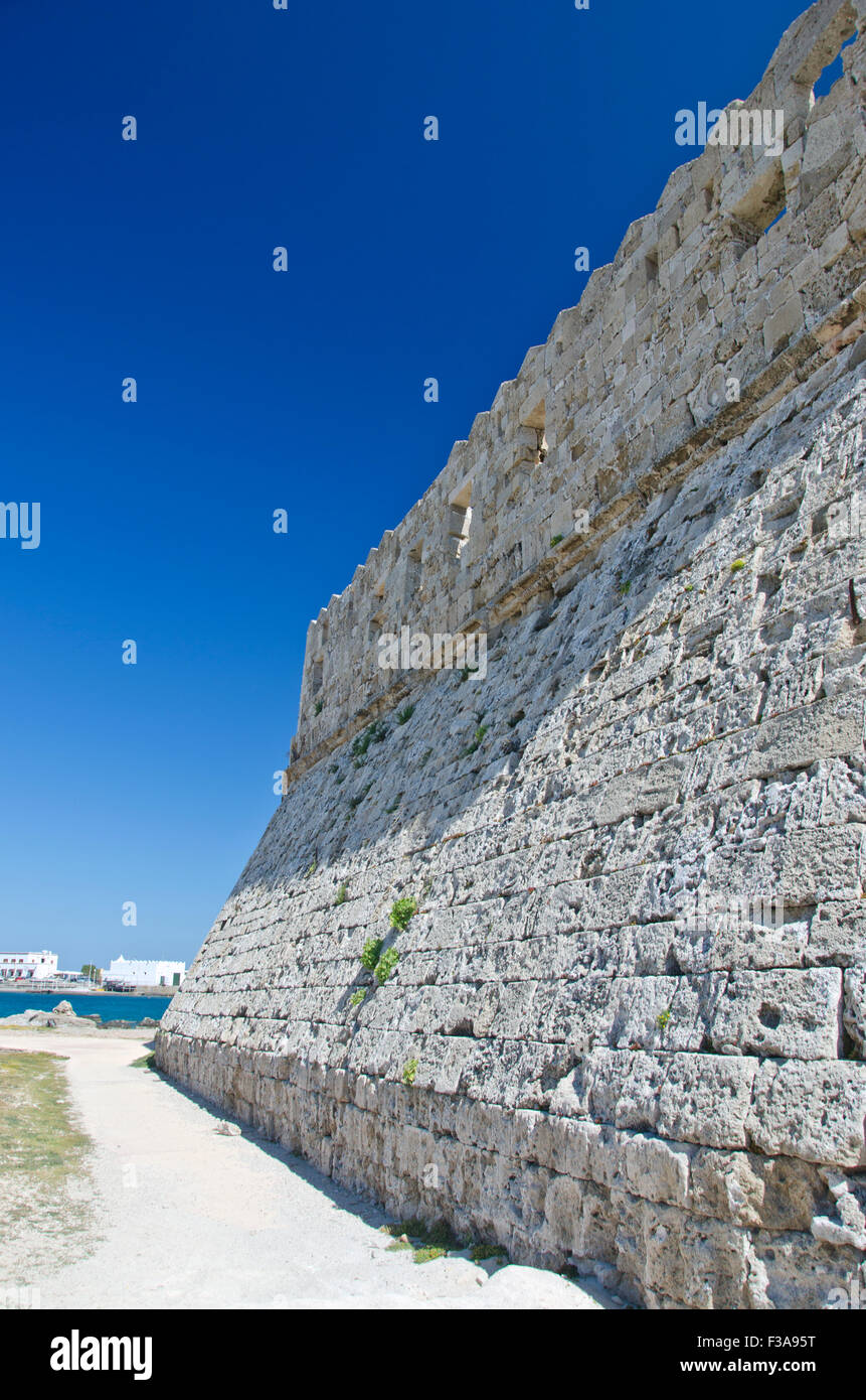 Medieval fort hi-res stock photography and images - Alamy