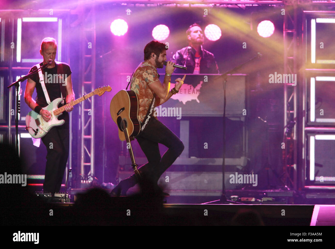 Las Vegas, Nevada, USA. 2nd Oct, 2015. Bro-country music artist Thomas ...