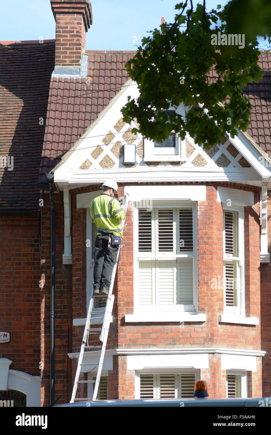 Installing high speed broadband hi-res stock photography and images - Alamy