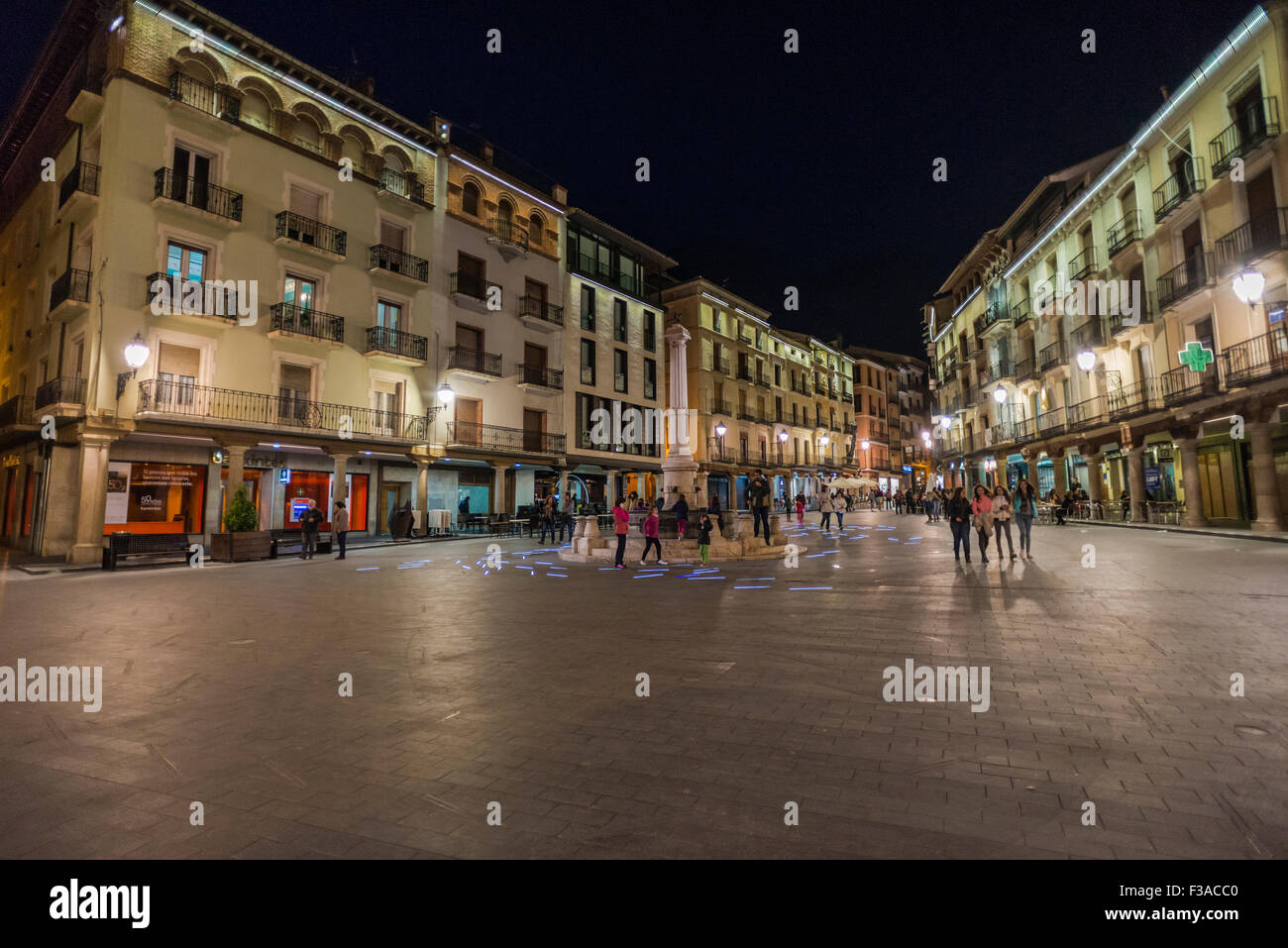 Plaza del Torico by night, Teruel, Aragon, Spain Stock Photo - Alamy