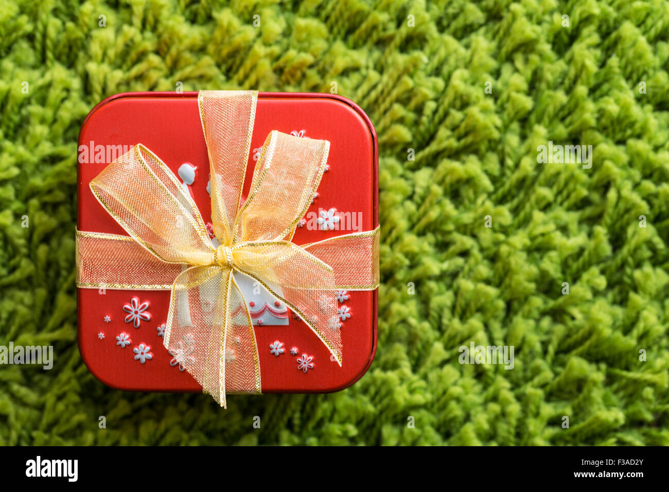 Cute red gift box hi-res stock photography and images - Alamy