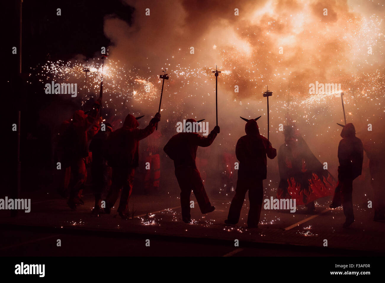 Festival of fire spain hi-res stock photography and images - Alamy