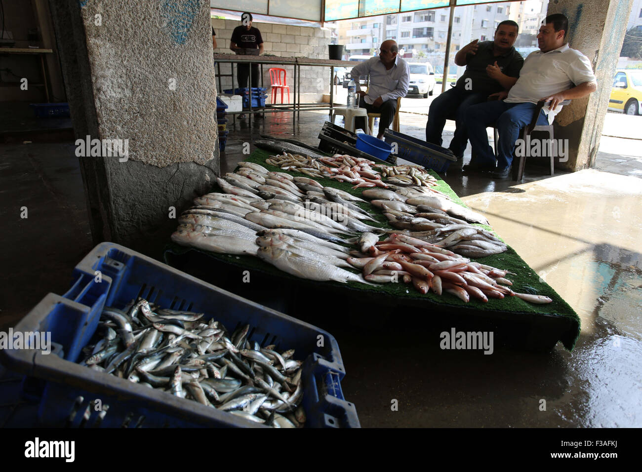 Gaza City, The Gaza Strip, Palestine. 2nd Oct, 2015. Palestinian ...