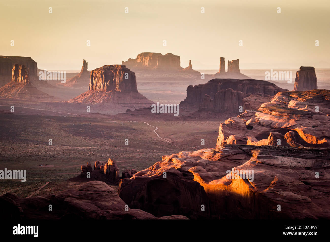 USA, Arizona, scenic view of the Monument Valley from The Hunt's Mesa ...