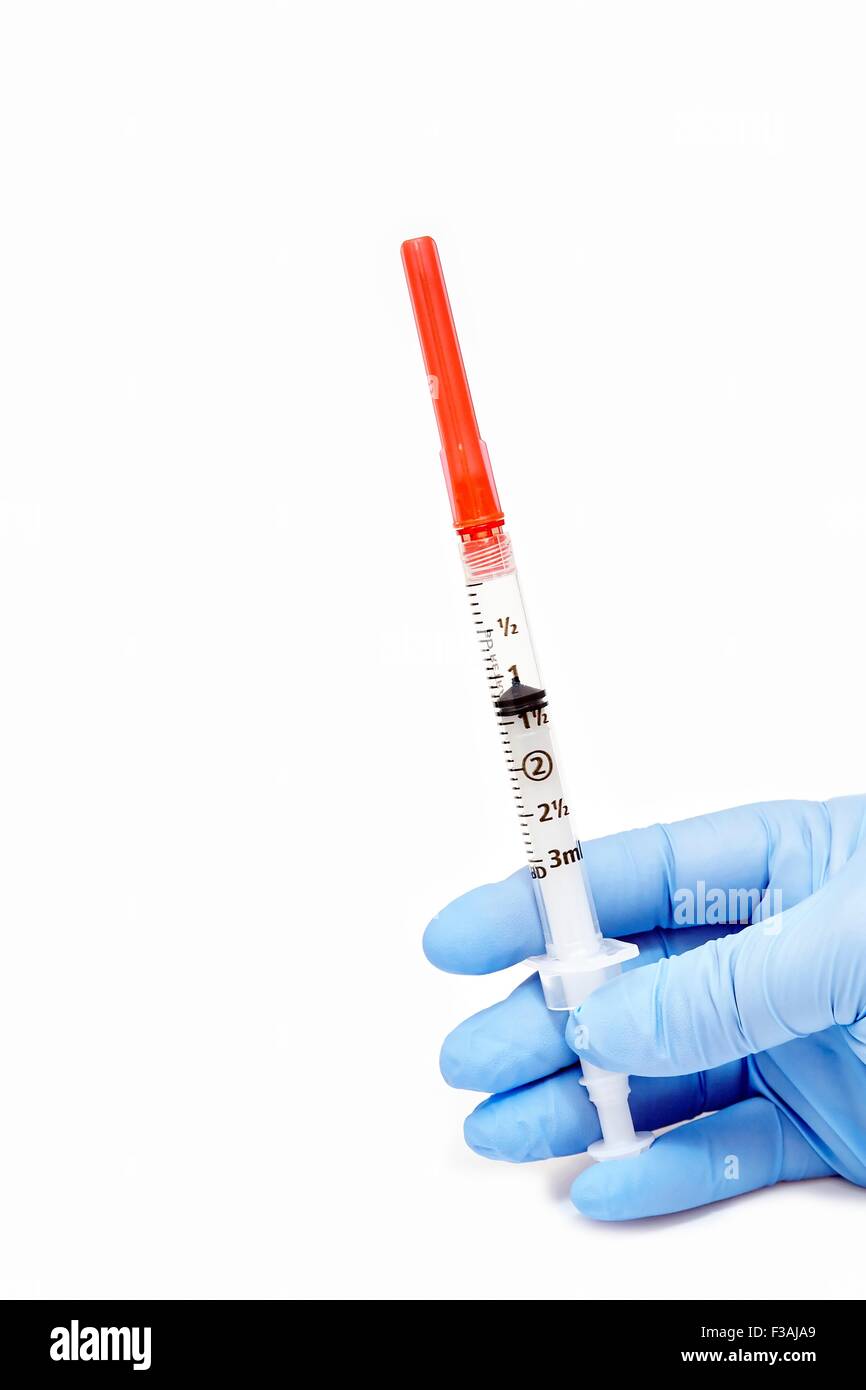 Retracting needle hi-res stock photography and images - Alamy