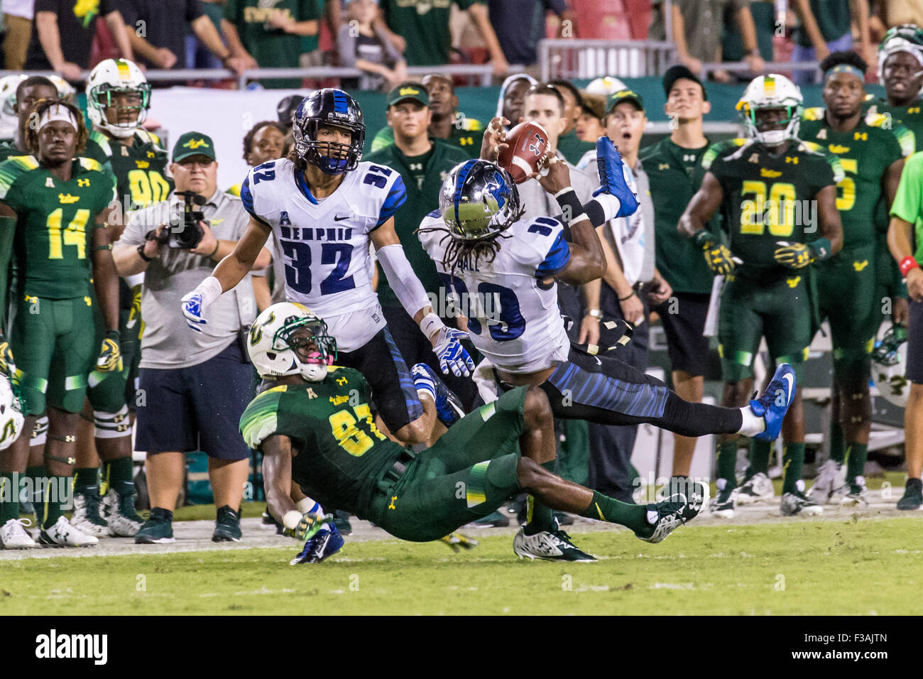 Usf bulls football 2015 hi-res stock photography and images - Alamy