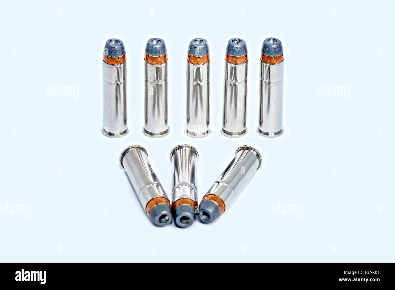 357 Magnum Pistol Cartridges 110GR JHP 8 Stock Photo - Alamy