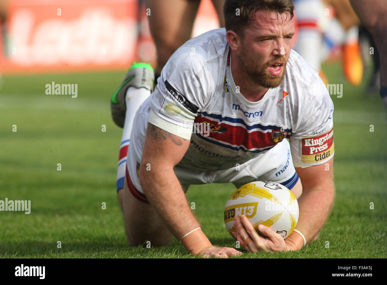 Belle Vue Stadium, Wakefield, UK, 3rd October 2015. Wakefield v ...