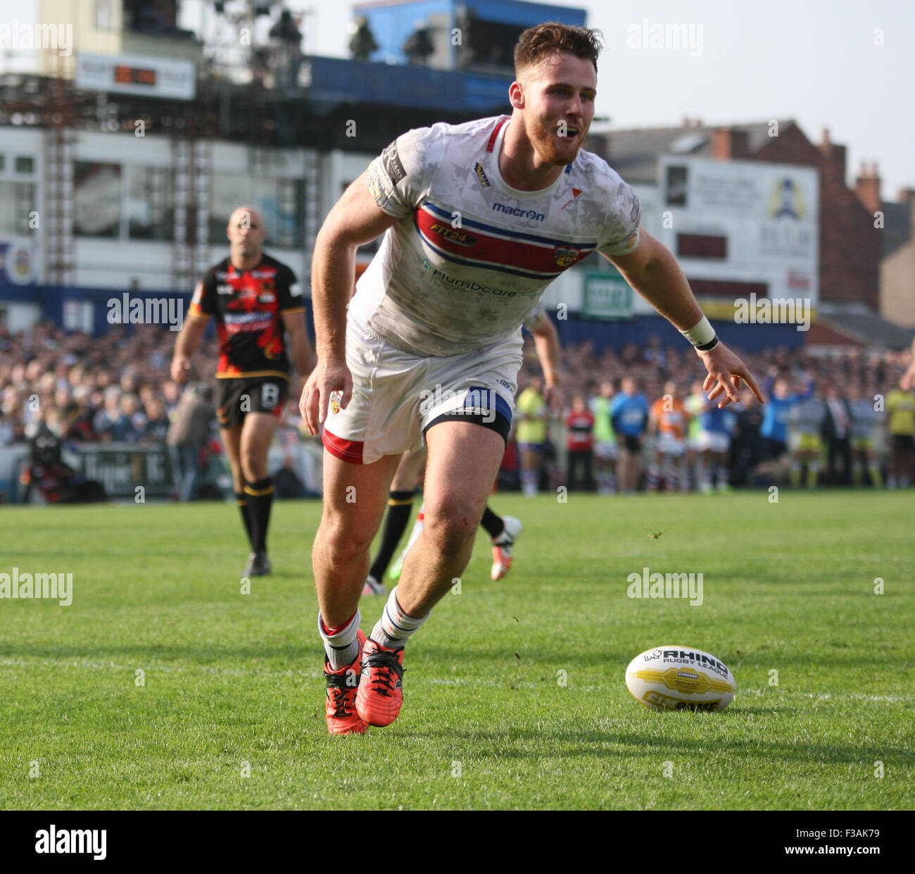Belle Vue Stadium, Wakefield, UK, 3rd October 2015. Wakefield v ...