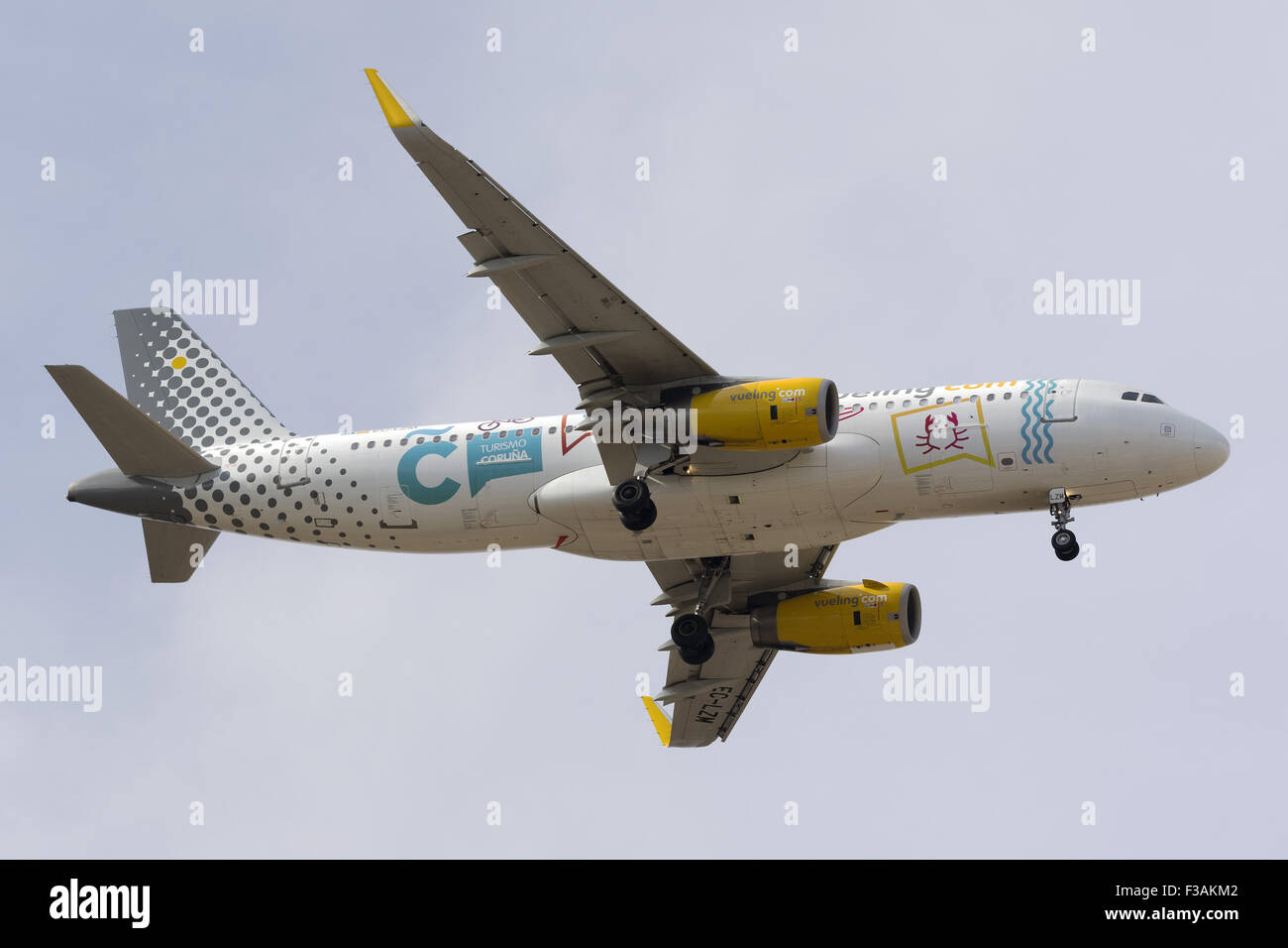 Vueling Airbus A320 with special color scheme Stock Photo - Alamy