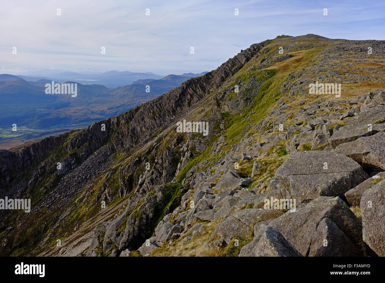 The summit ridge of Moel Siabod in Snowdonia Stock Photo - Alamy