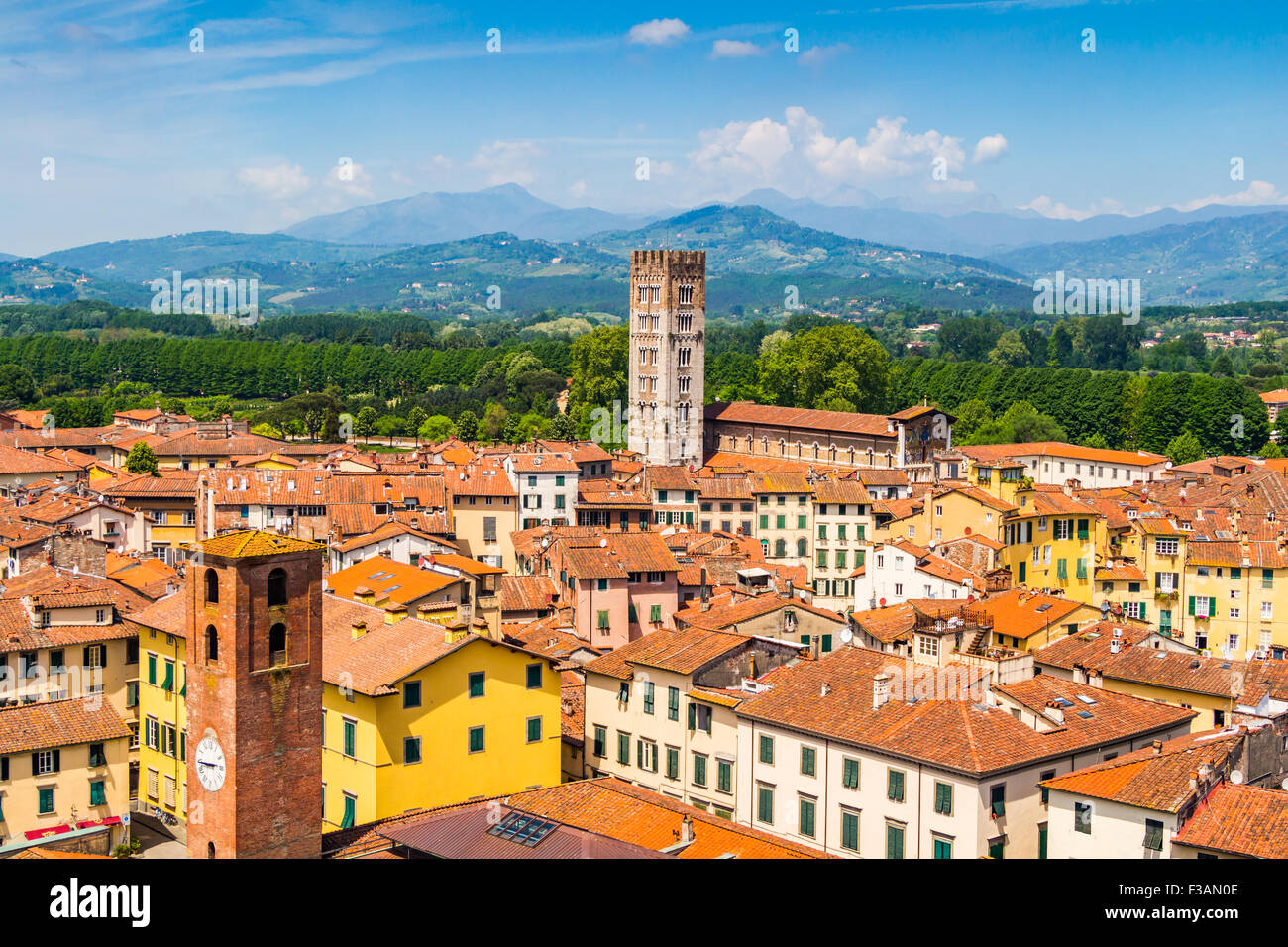 Italian typical town hi-res stock photography and images - Alamy