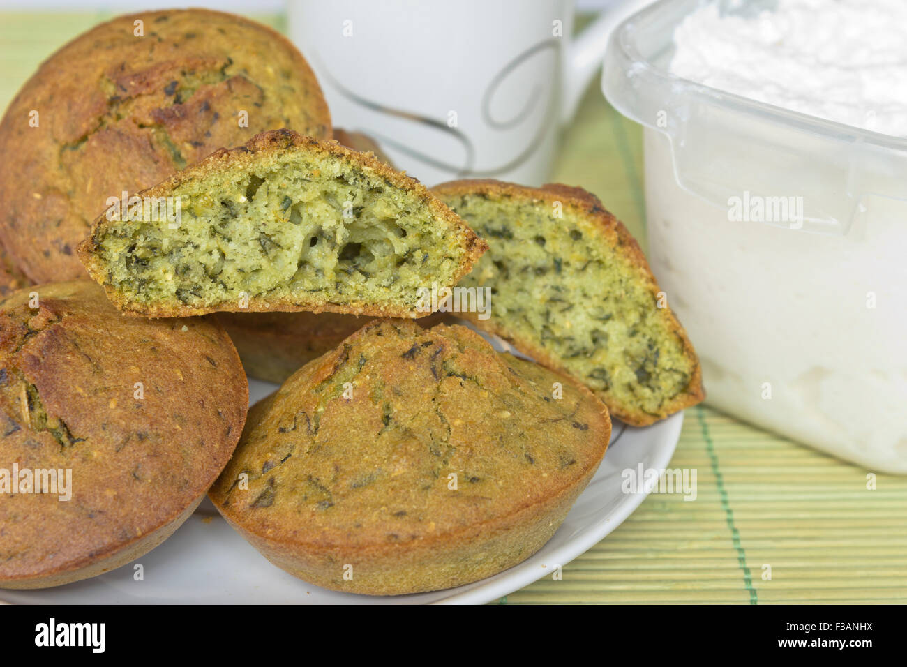 Close up spinach cake hi-res stock photography and images - Alamy