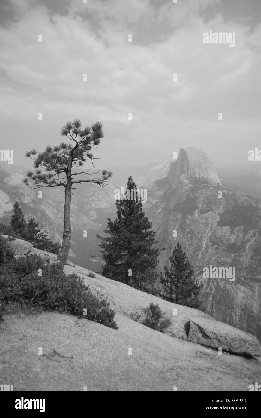 View from Glacier Point over Yosemite valley at Yosemite National Park ...
