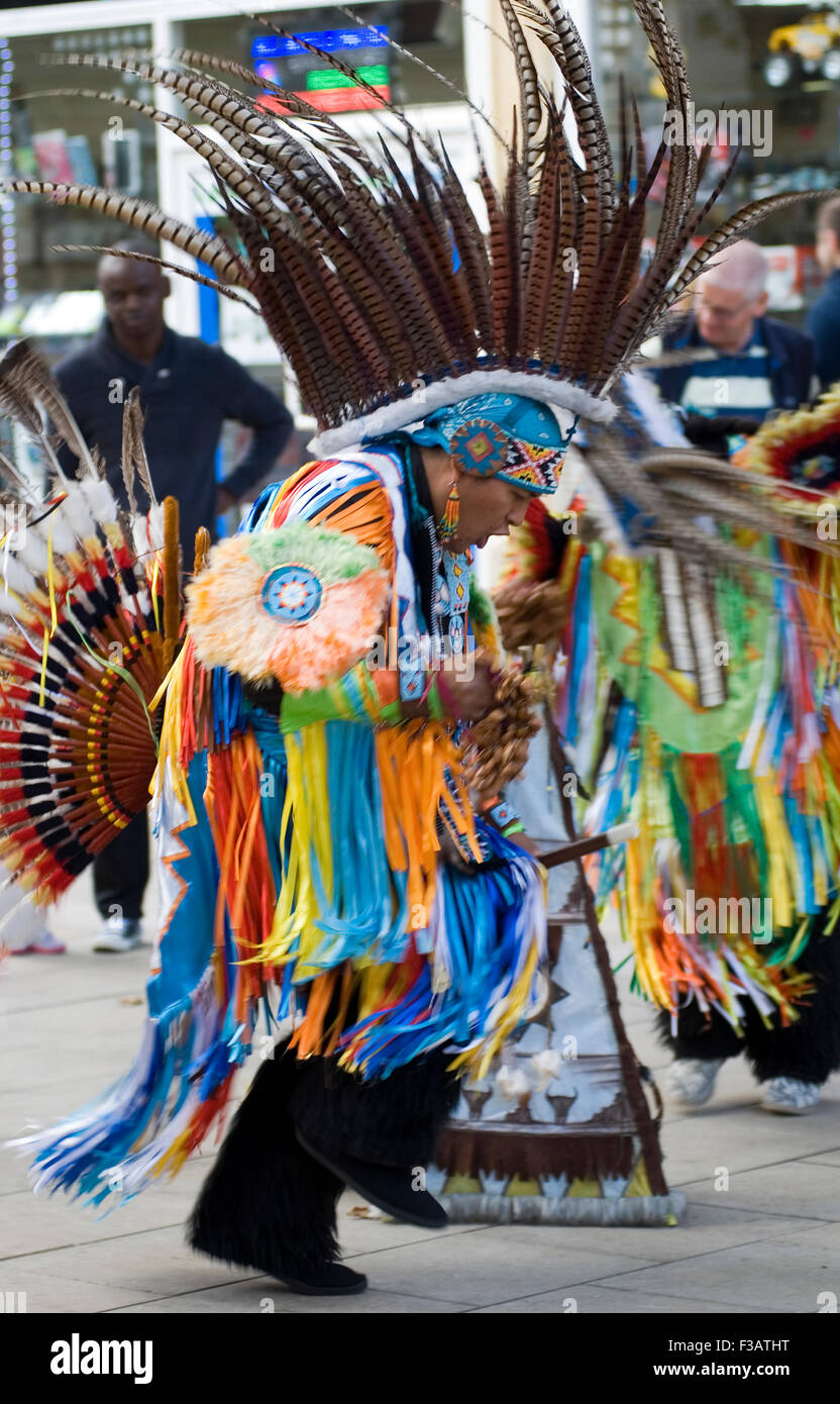 Peterborough, UK. October 3rd 2015. Red Indians wearing traditional ...