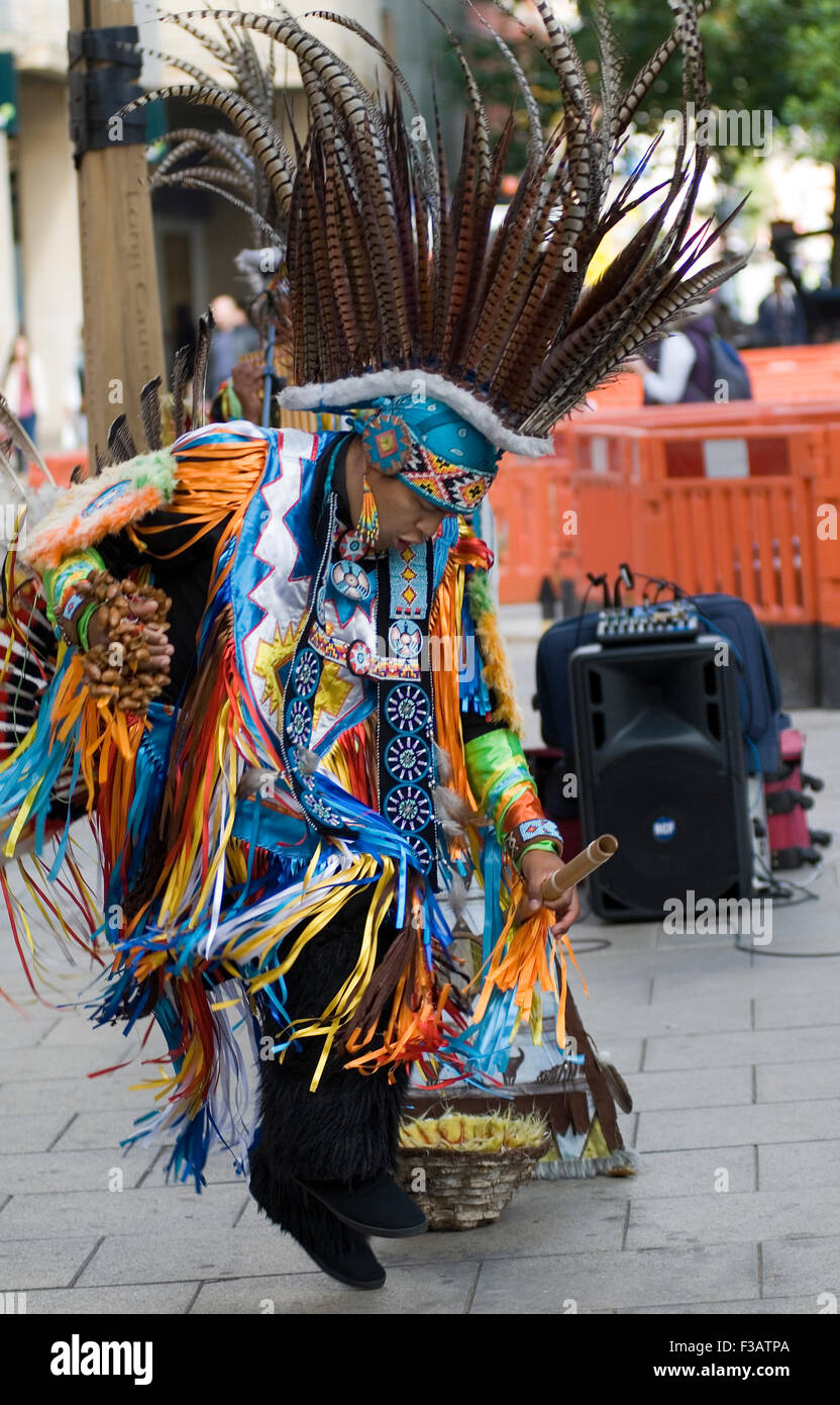 Peterborough, UK. October 3rd 2015. Red Indians wearing traditional ...