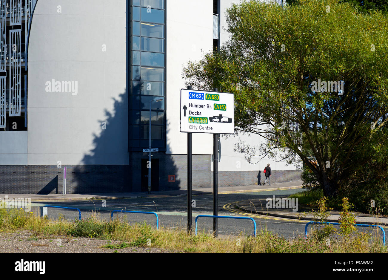 Road sign in Hull, East Riding of Yorkshire, England UK Stock Photo - Alamy