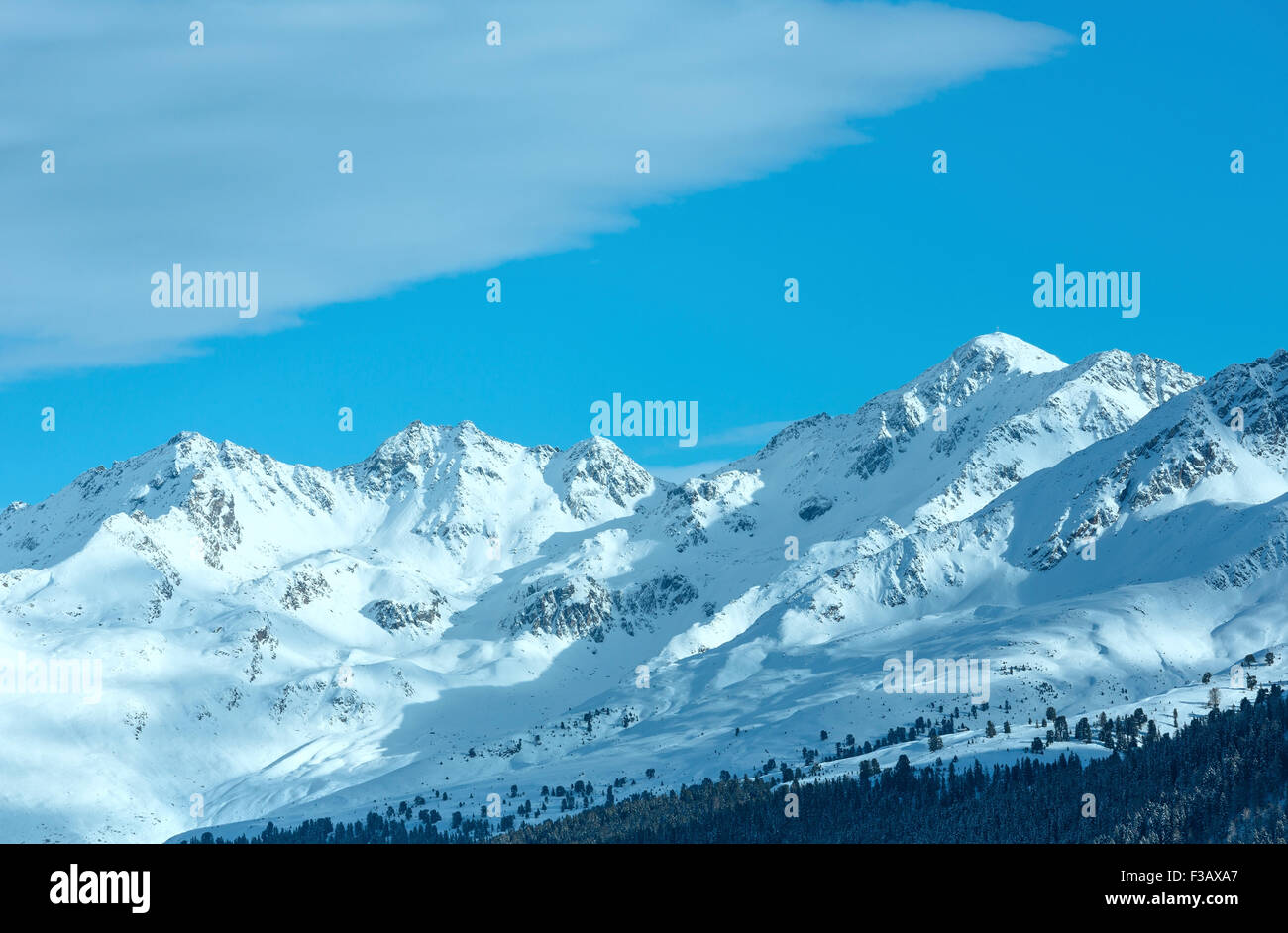 Winter mountain landscape. Kappl ski region in the Tyrolean mountains ...