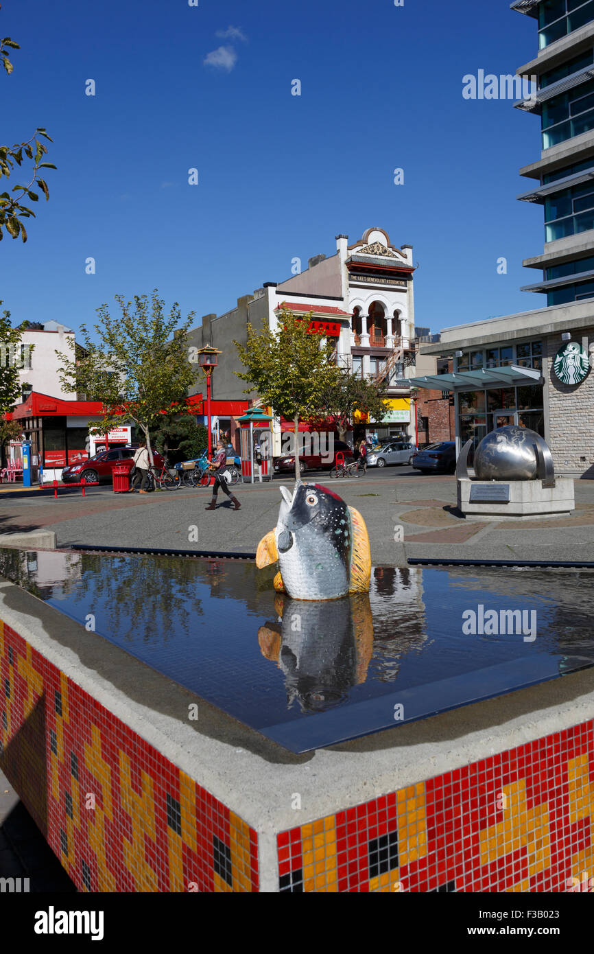 Triangle water feature hi-res stock photography and images - Alamy