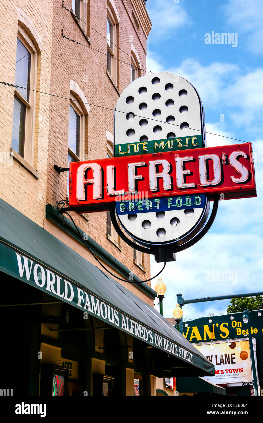 Alfreds restaurant hi-res stock photography and images - Alamy