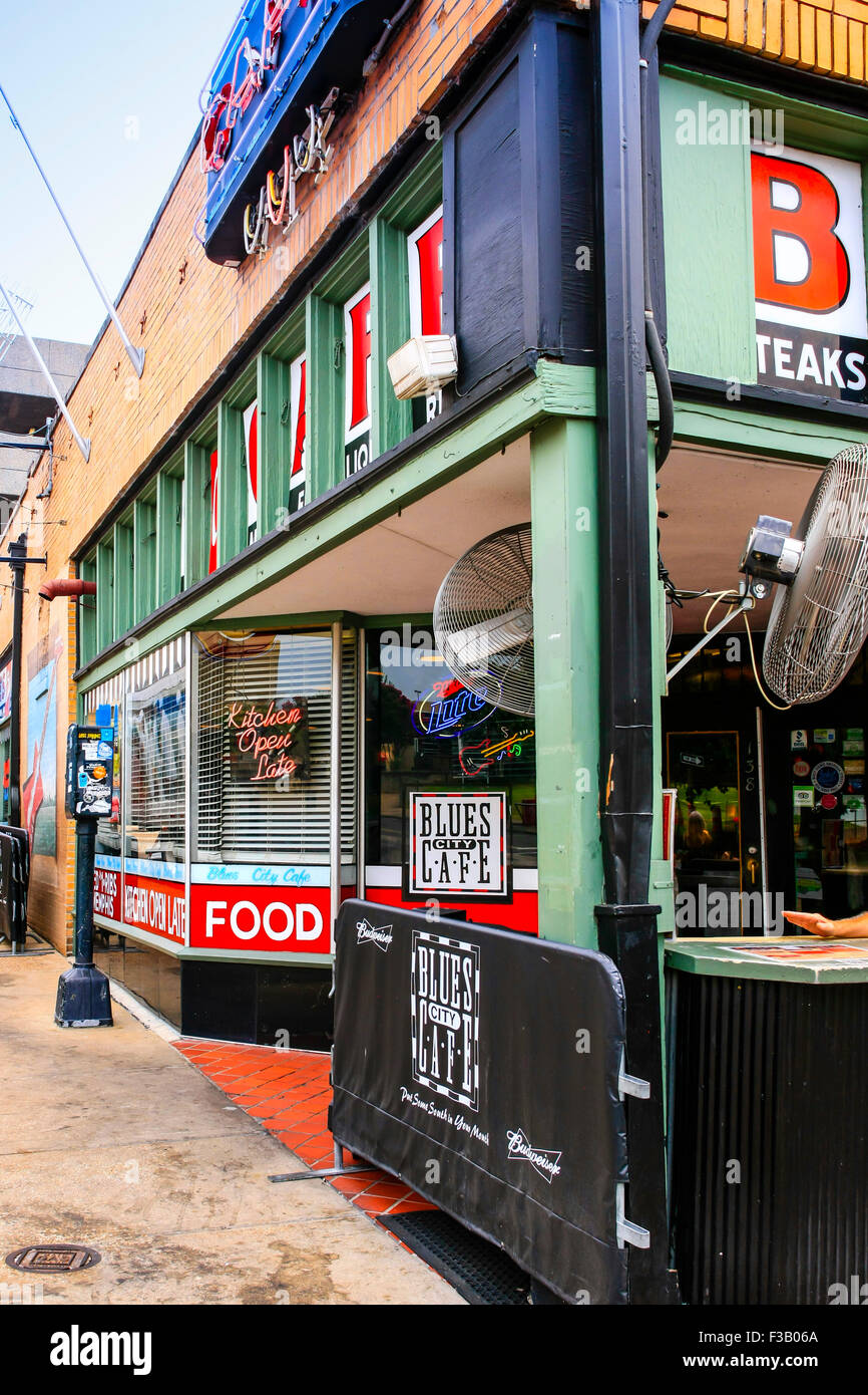 The Blues City Cafe on the corner of Beale Street in Memphis Tennessee ...
