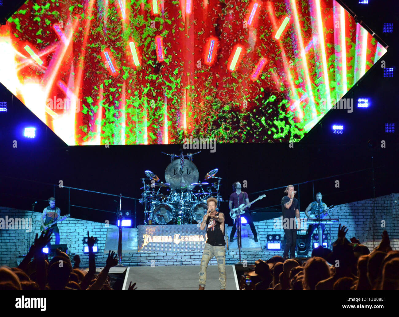 Las Vegas, Nevada, USA. 3rd Oct, 2015. Brian Kelley and Tyler Hubbard ...