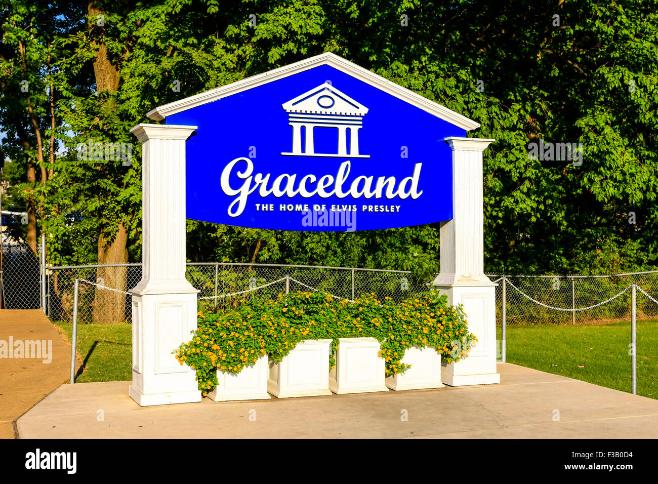 Blue and white sign outside Graceland - the home of Elvis Presley in ...
